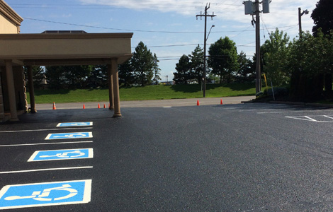 Asphalt Driveway Sealing Services | Burlington, Oakville, Hamilton, Grimsby